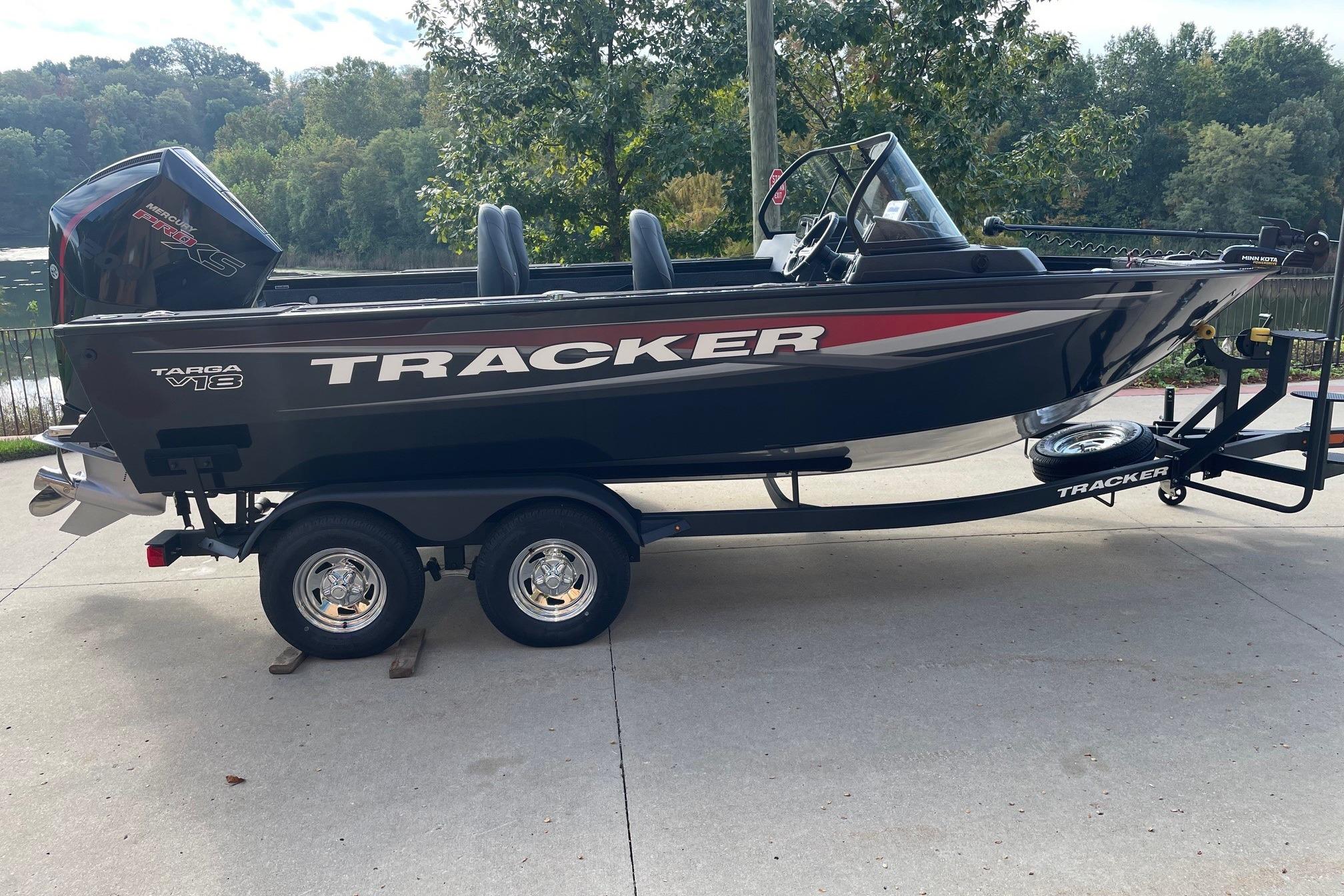 2026 TRACKER TARGA V-18 WT | Bass Pro Shops